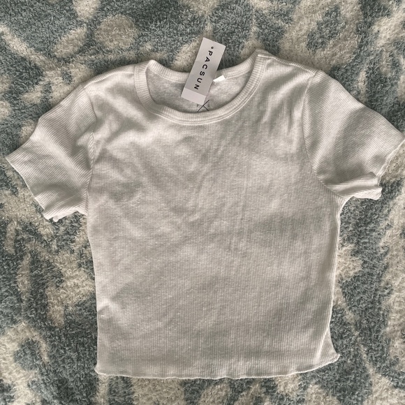 PacSun | Tops | Plain White Tee | Poshmark